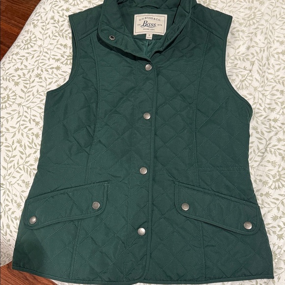 G.H. Bass & Co. | Jackets & Coats | Gh Bass Co Forest Green Quilted ...